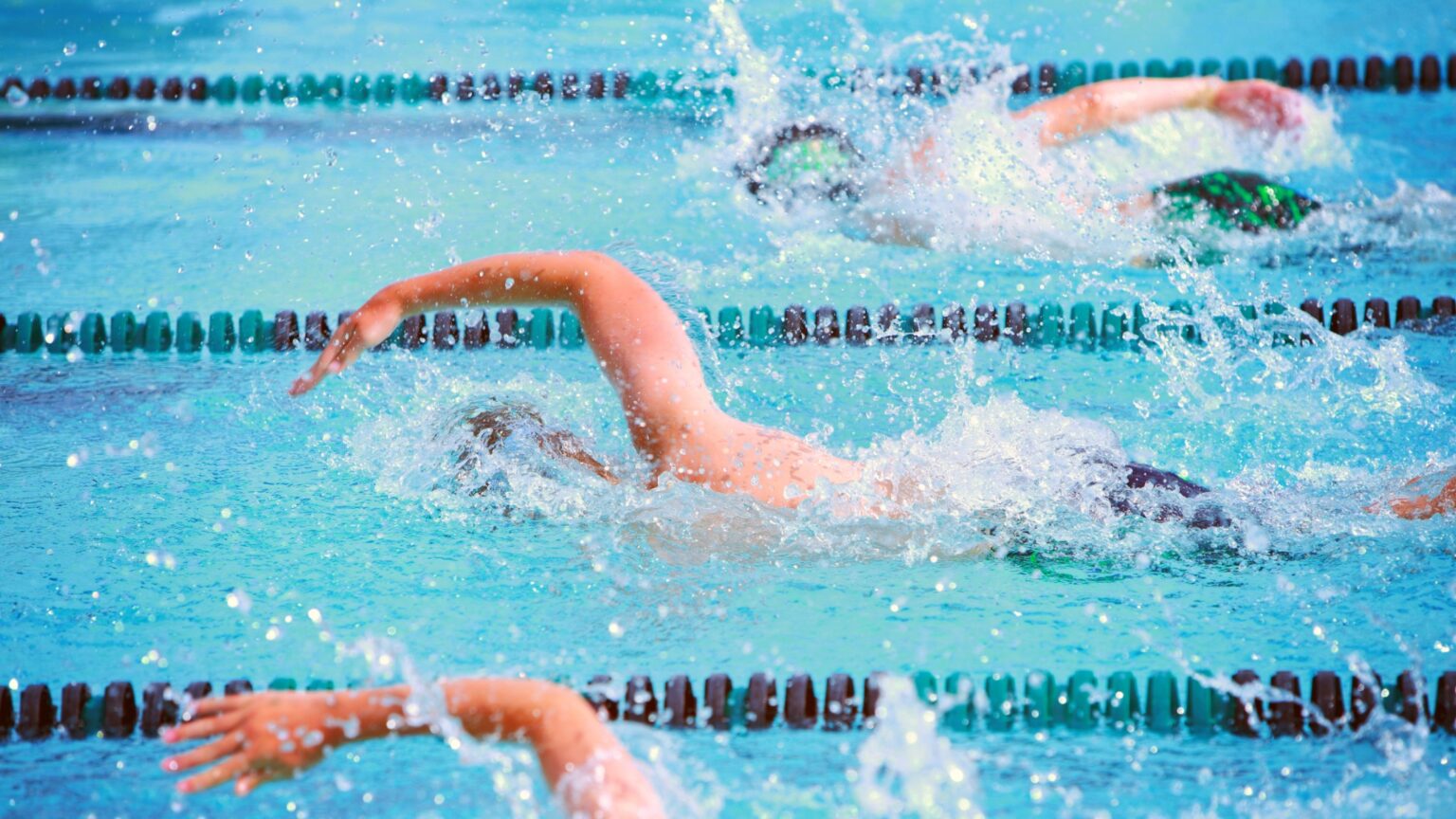 Swimming Injuries and 7 Ways to Prevent Them